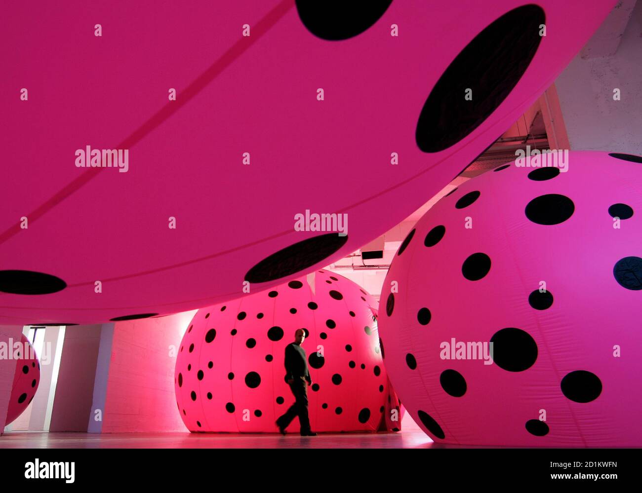 Yayoi kusama dots obsession hi-res stock photography and images - Alamy