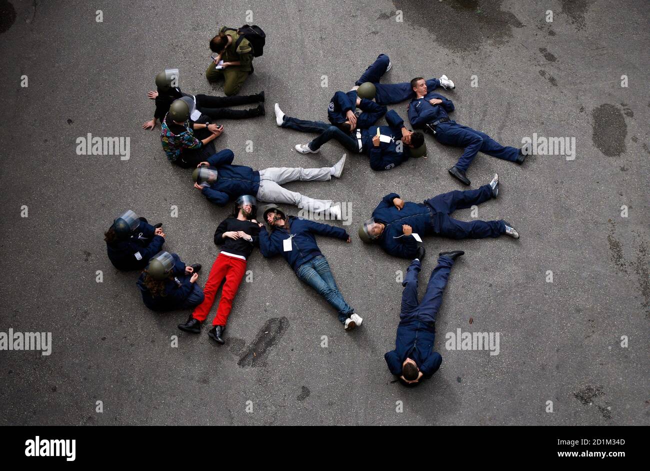 Military drill ground hi-res stock photography and images - Alamy