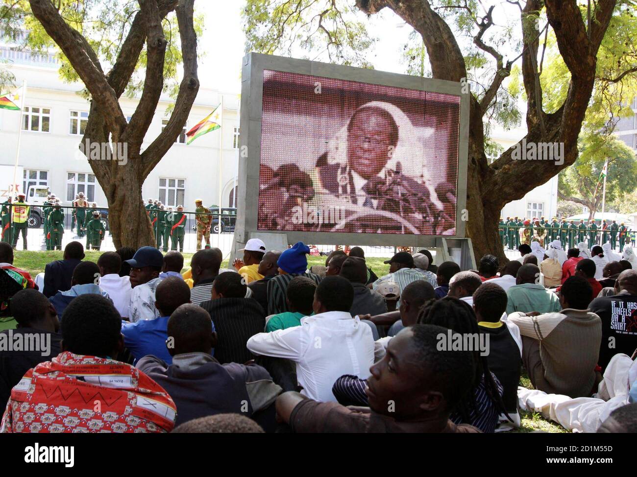 Zimbabwe parliament building hi-res stock photography and images - Alamy