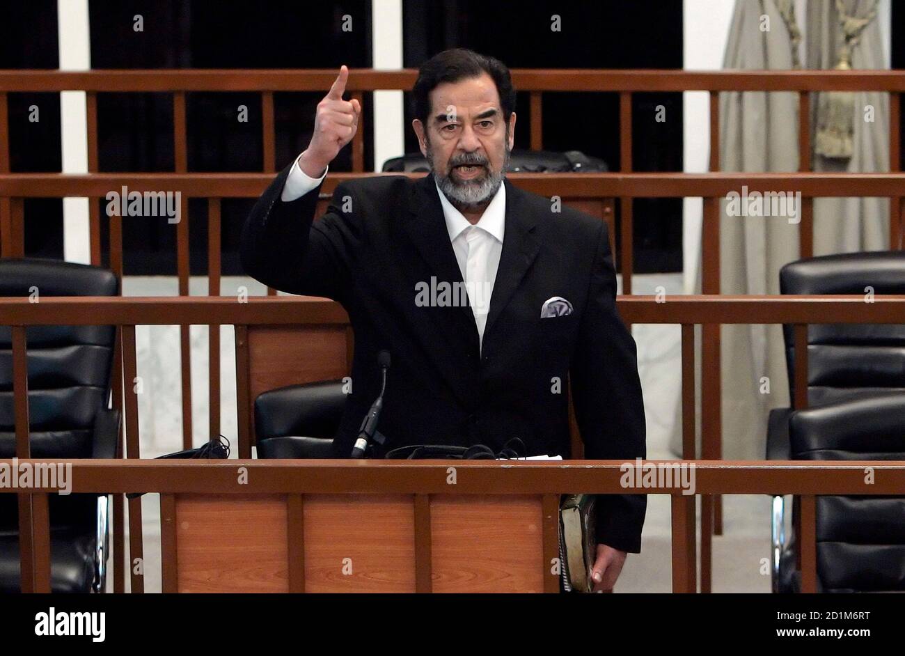Saddam hussein hanging hi-res stock photography and images - Alamy