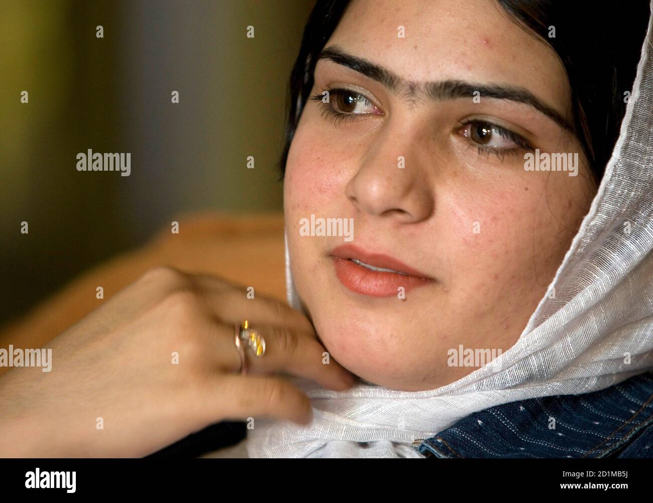 Interview with local tv station hi-res stock photography and images - Alamy
