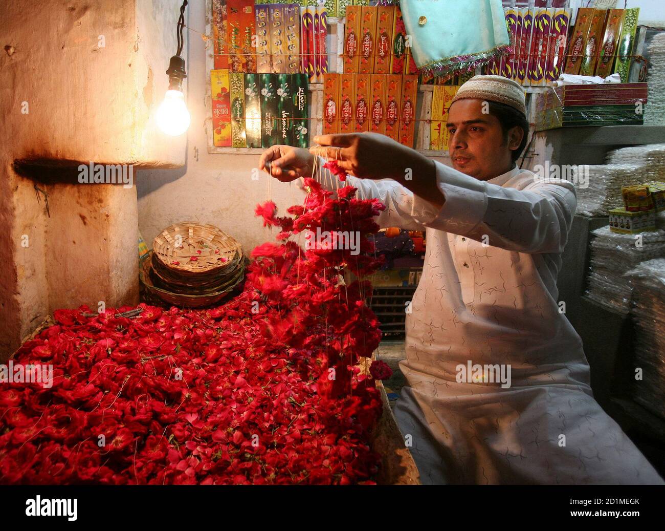 Hazrat Nizamuddin High Resolution Stock Photography and Images - Alamy