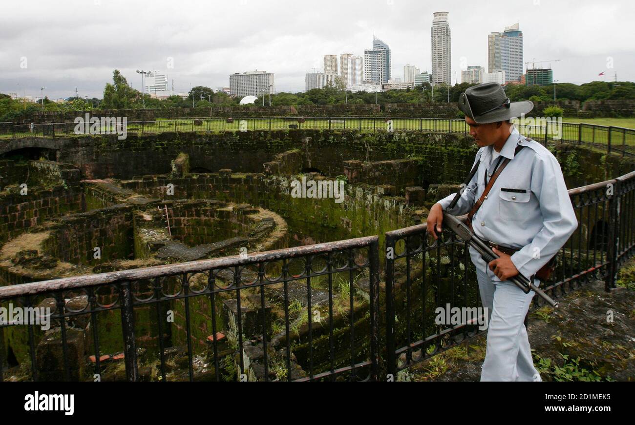 Life in intramuros manila hi-res stock photography and images - Alamy