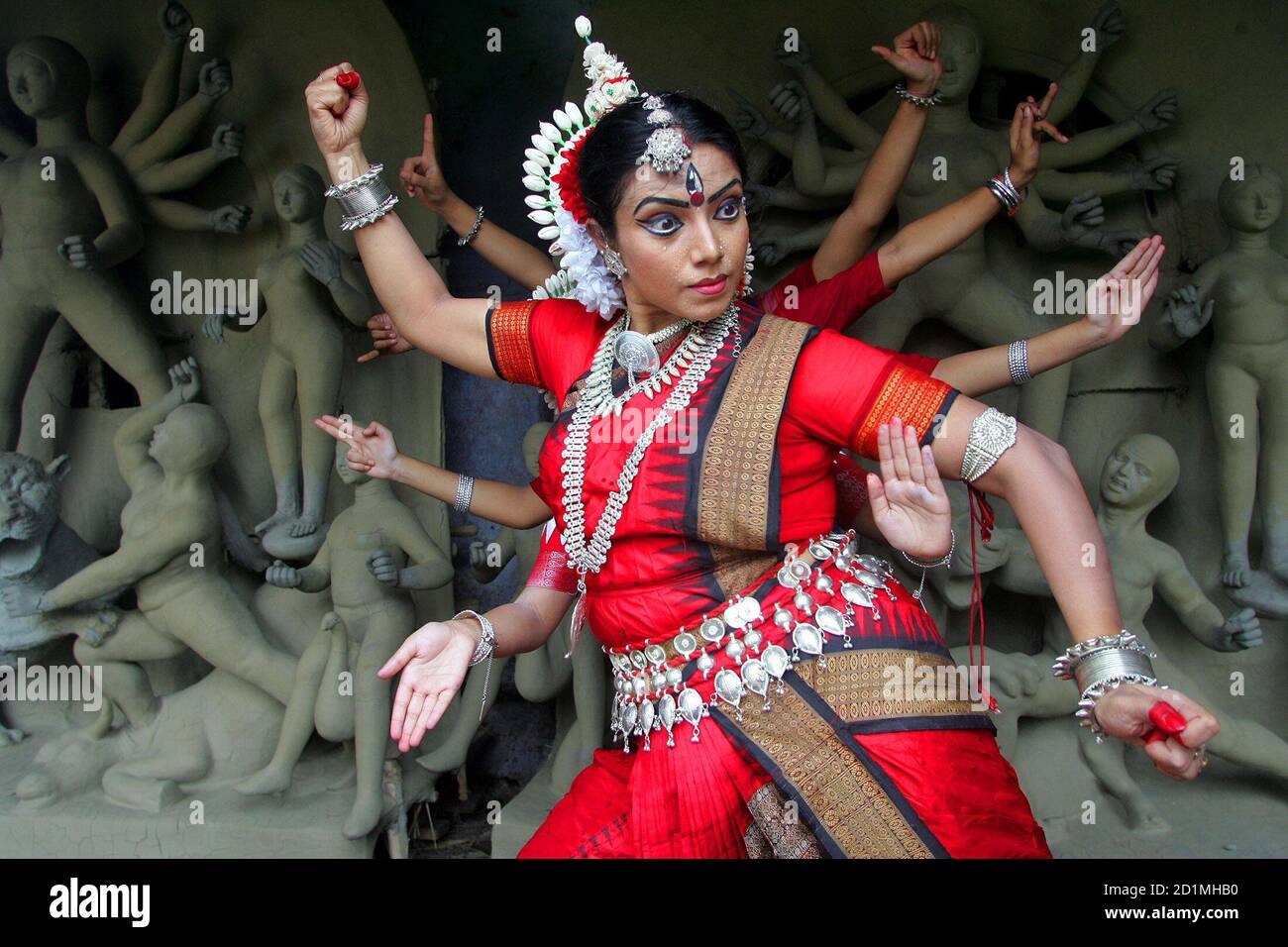 Hindu dance stage hi-res stock photography and images - Alamy