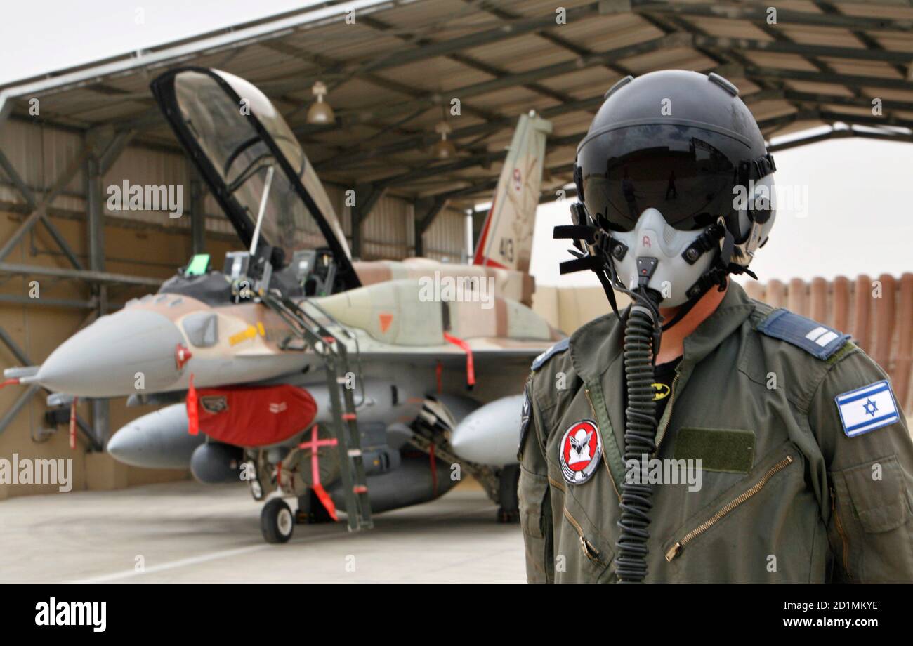 Israeli air force pilot hi-res stock photography and images - Alamy