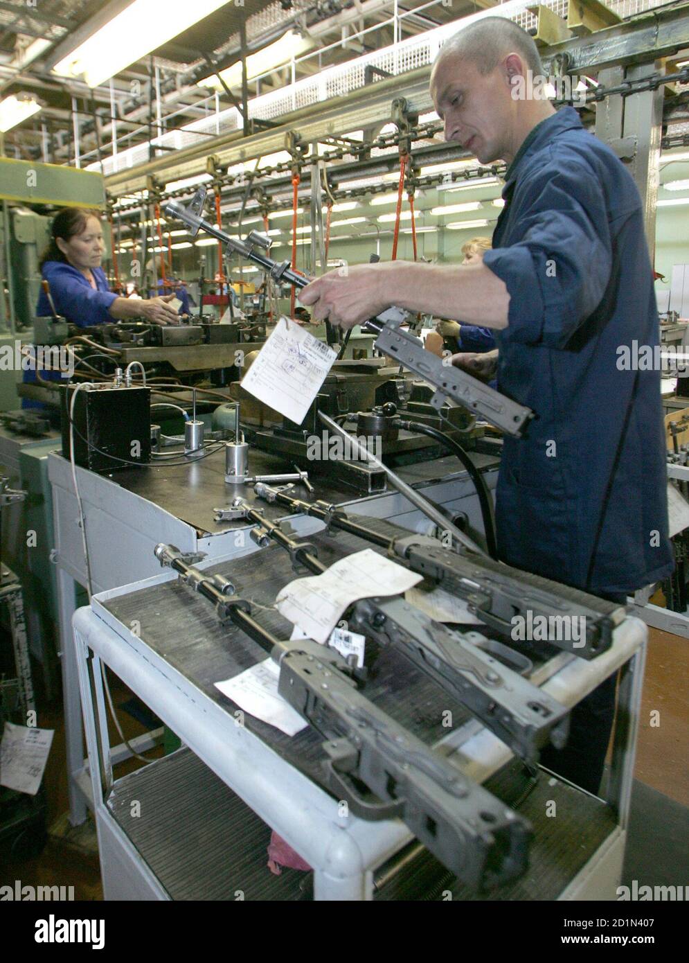 Ak 47 assembly hi-res stock photography and images - Alamy
