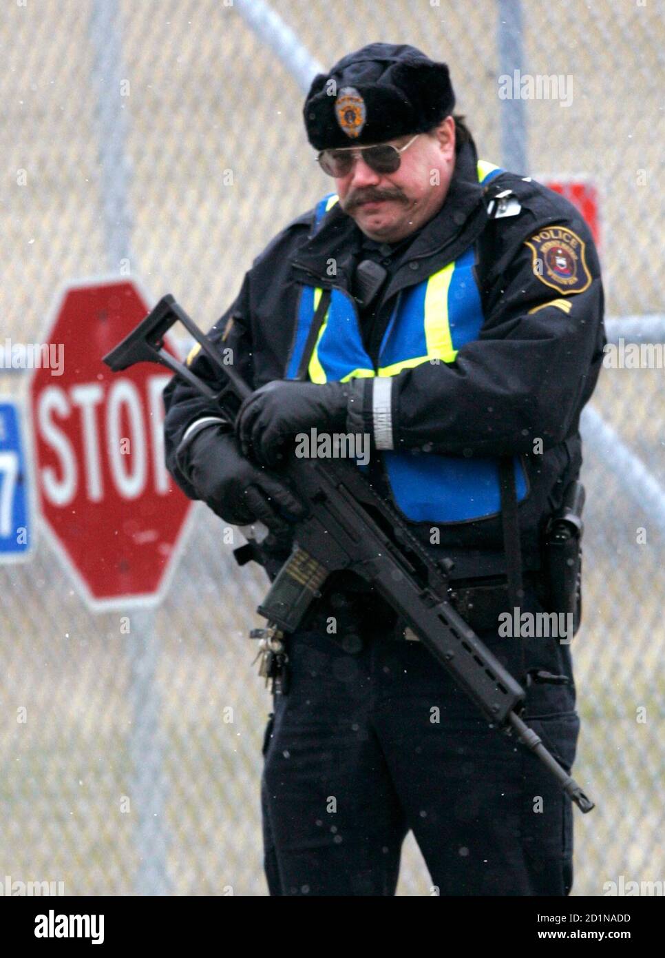 Fbi guards hi-res stock photography and images - Alamy