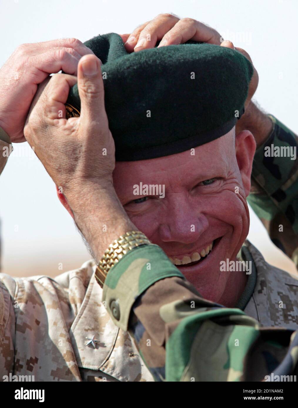 Larry nicholson hi-res stock photography and images - Alamy