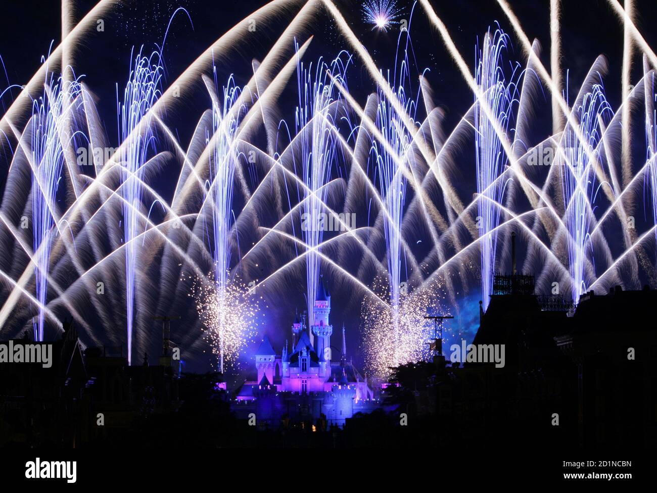 Magic kingdom fireworks castle hi-res stock photography and images - Alamy