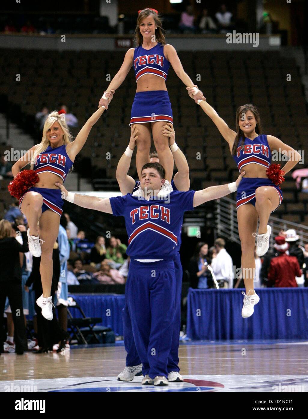 Louisiana tech cheerleaders hi-res stock photography and images - Alamy
