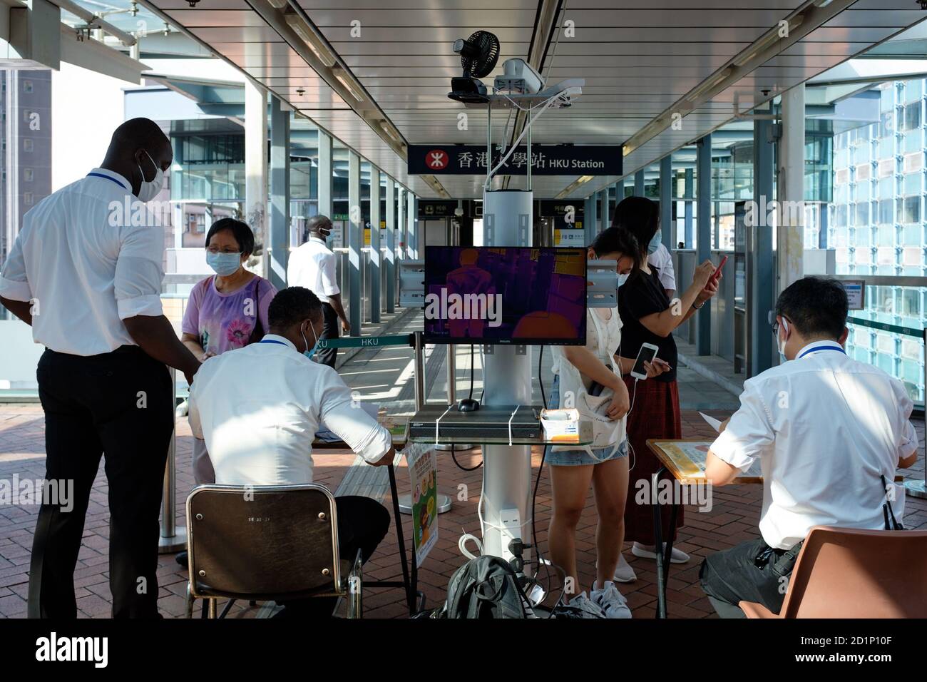 Female security guards hi-res stock photography and images - Alamy