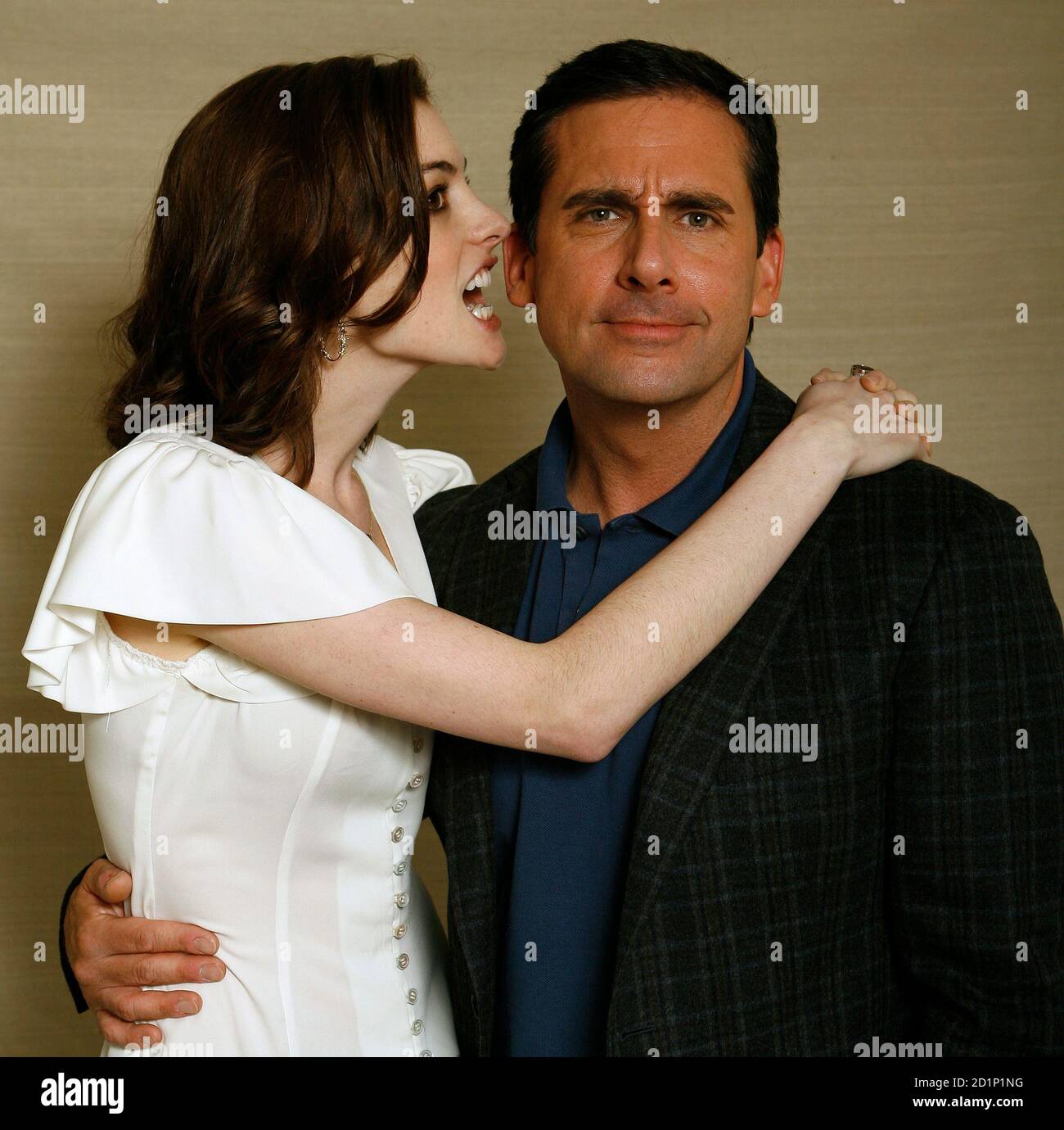 Anne hathaway steve carell smart hi-res stock photography and images ...
