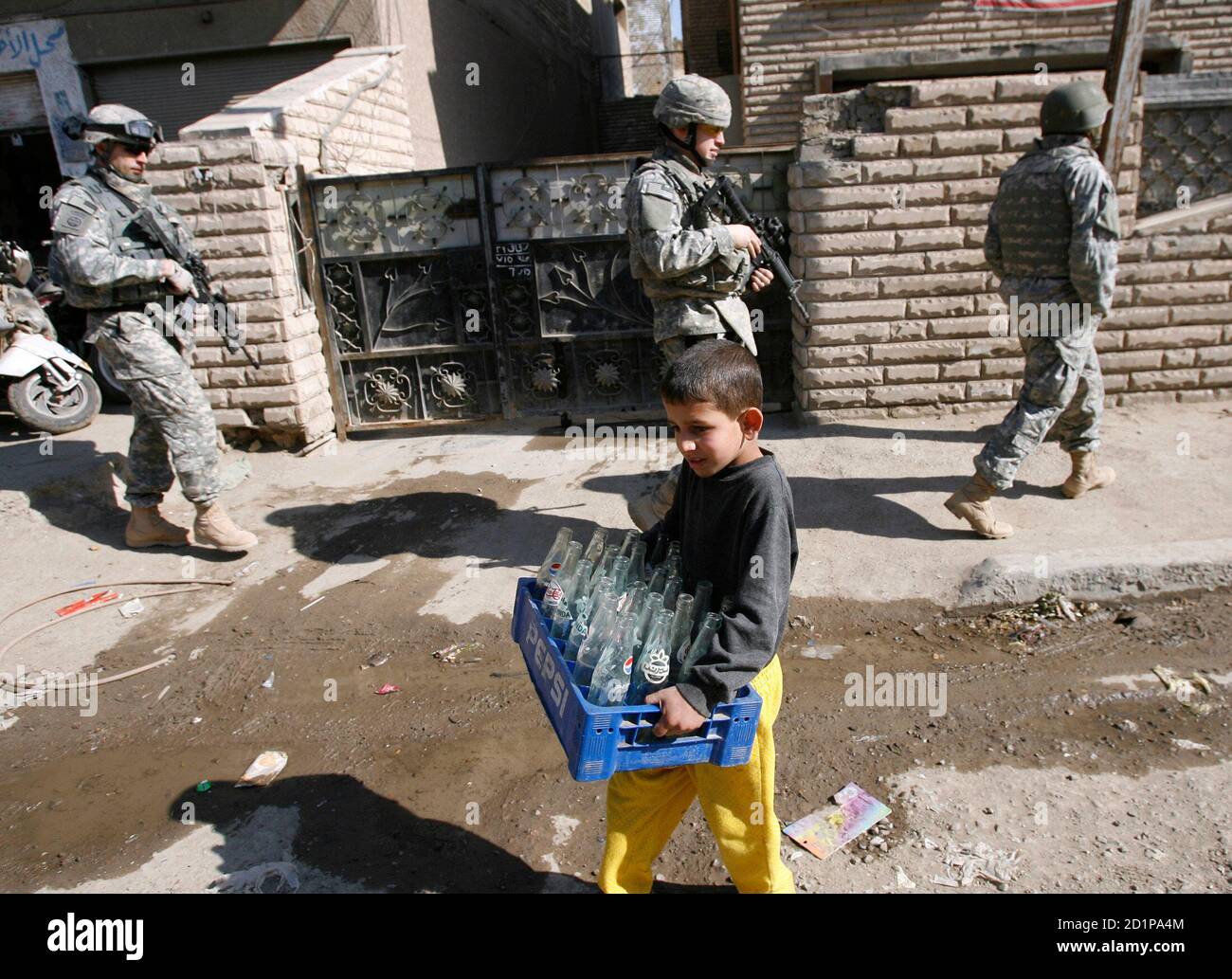 Soda war hi-res stock photography and images - Alamy