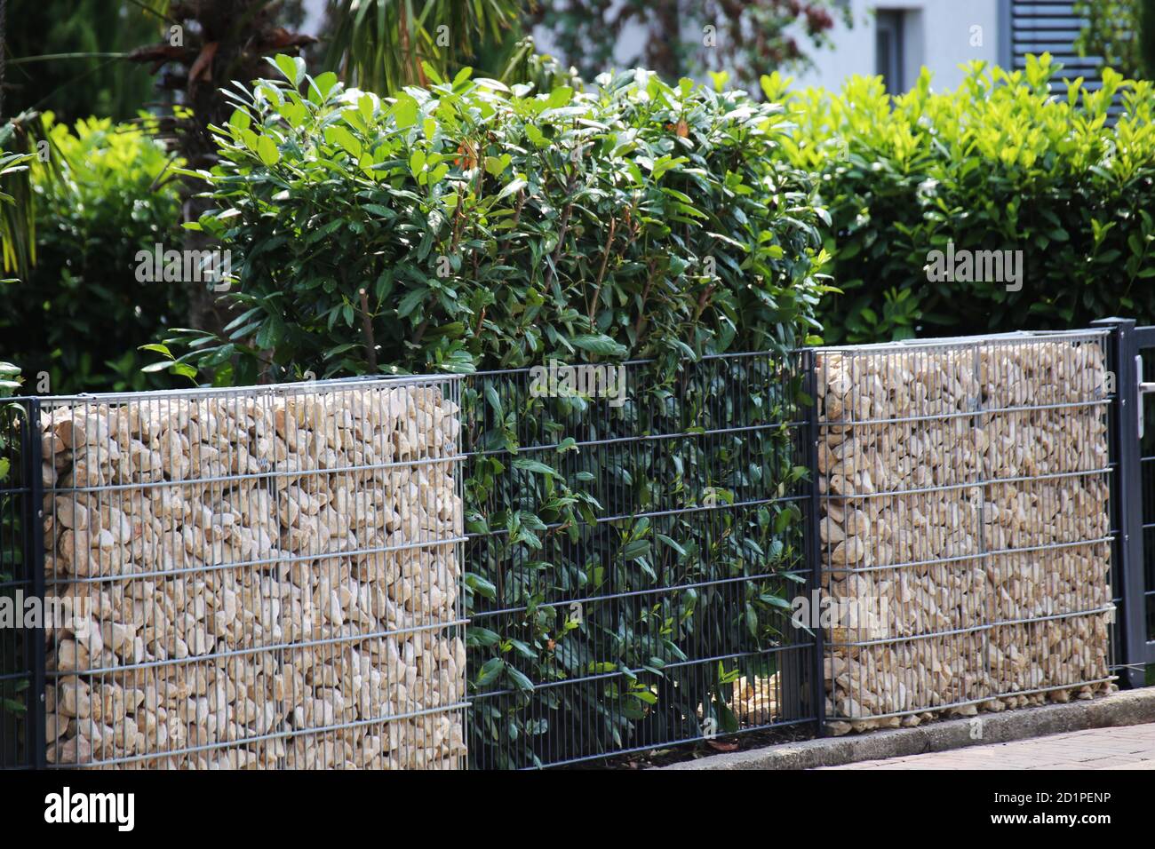 Gabion garden hi-res stock photography and images - Alamy