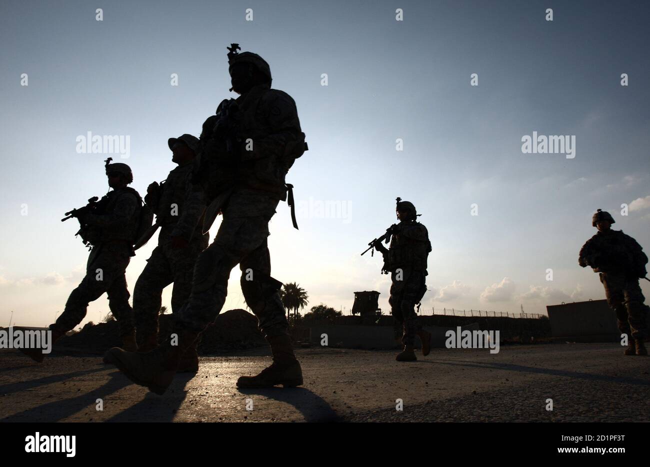 Iraq war 3 soldiers hi-res stock photography and images - Alamy