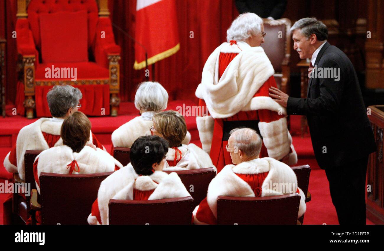 Lieutenant general roméo dallaire hi-res stock photography and images ...