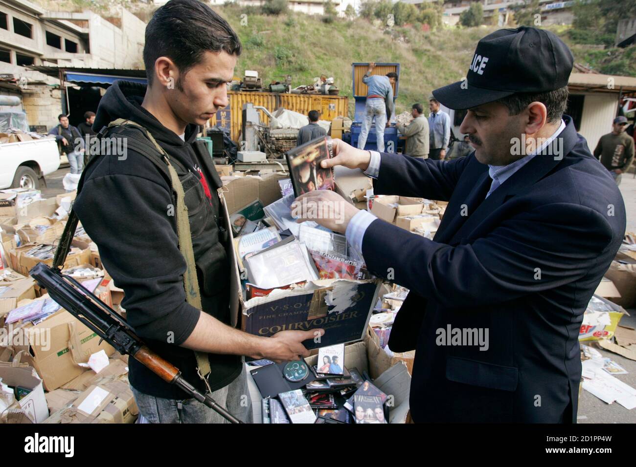 18 dvds hi-res stock photography and images - Alamy