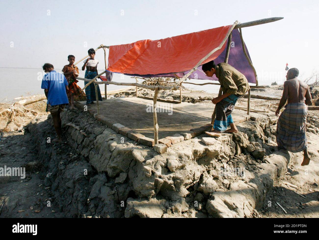 Bangladesh cyclone shelter hi-res stock photography and images - Alamy
