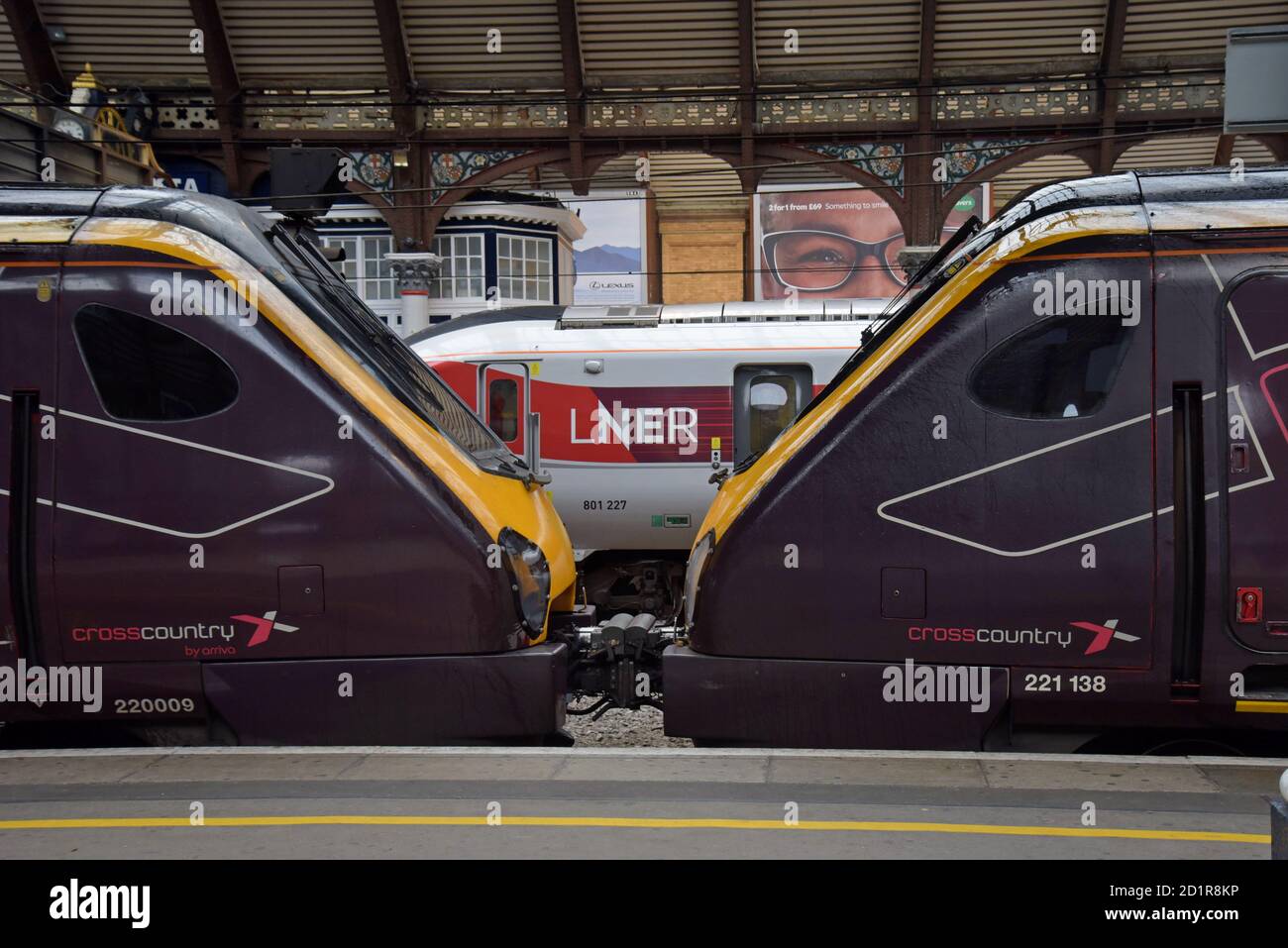 Lner logo hi-res stock photography and images - Alamy