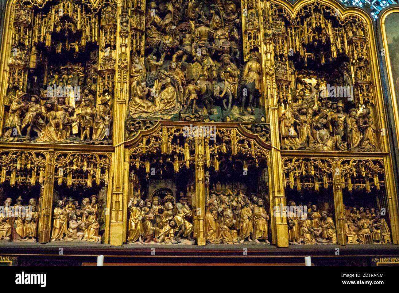 Cologne cathedral interior altar hi-res stock photography and images ...