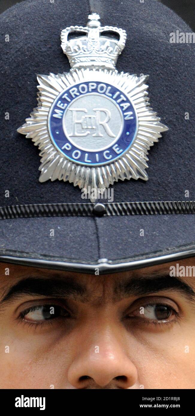 Metropolitan police force badge hi-res stock photography and images - Alamy