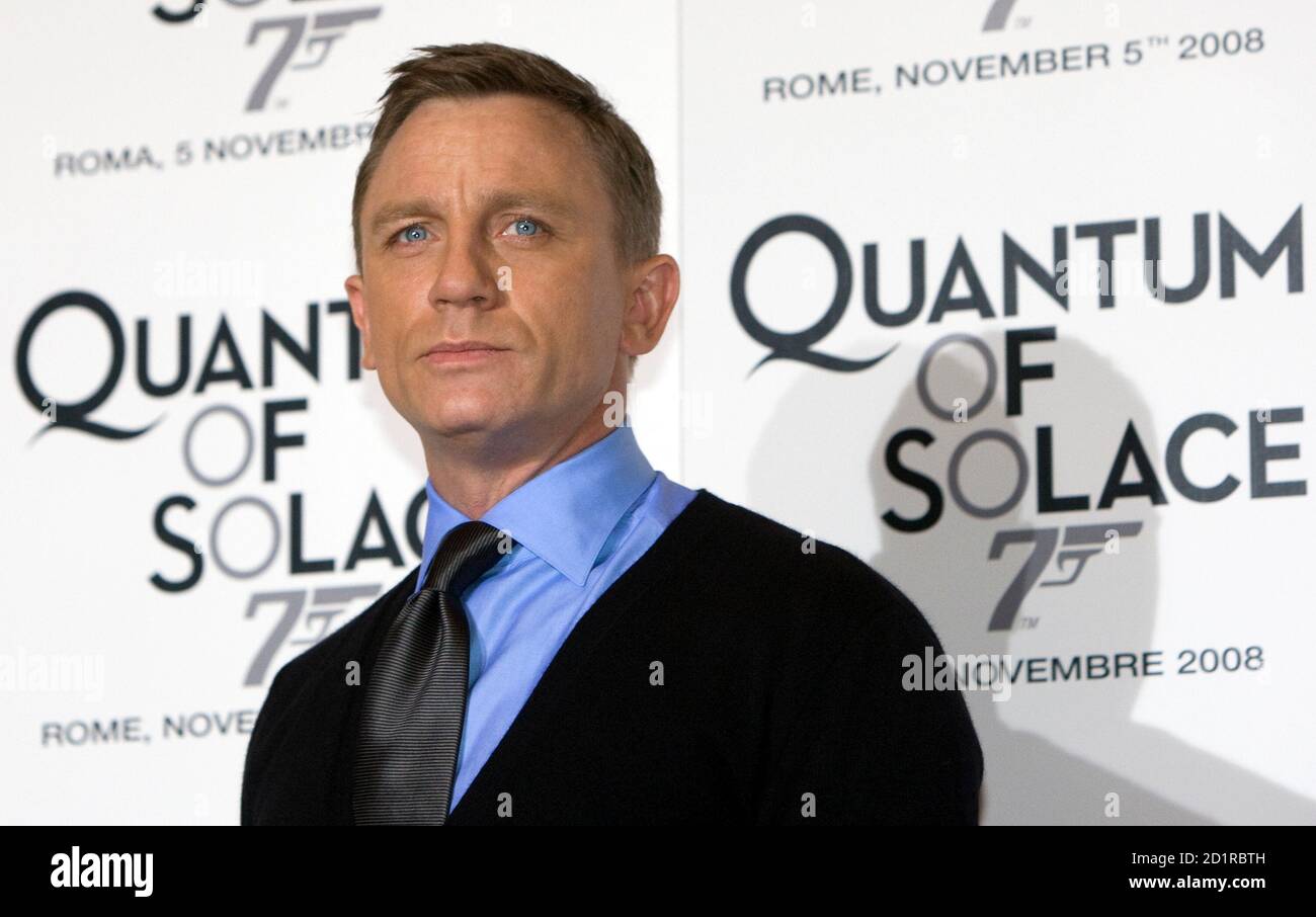 Quantum of solace movie italy hi-res stock photography and images - Alamy