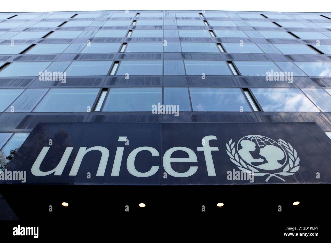 Unicef building hi-res stock photography and images - Alamy