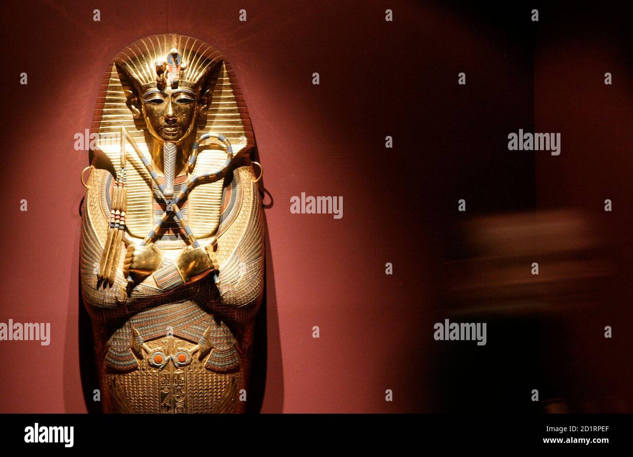 King tutankhamun coffin hi-res stock photography and images - Alamy