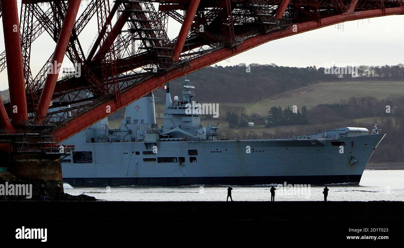 Rosyth Dockyard High Resolution Stock Photography and Images - Alamy