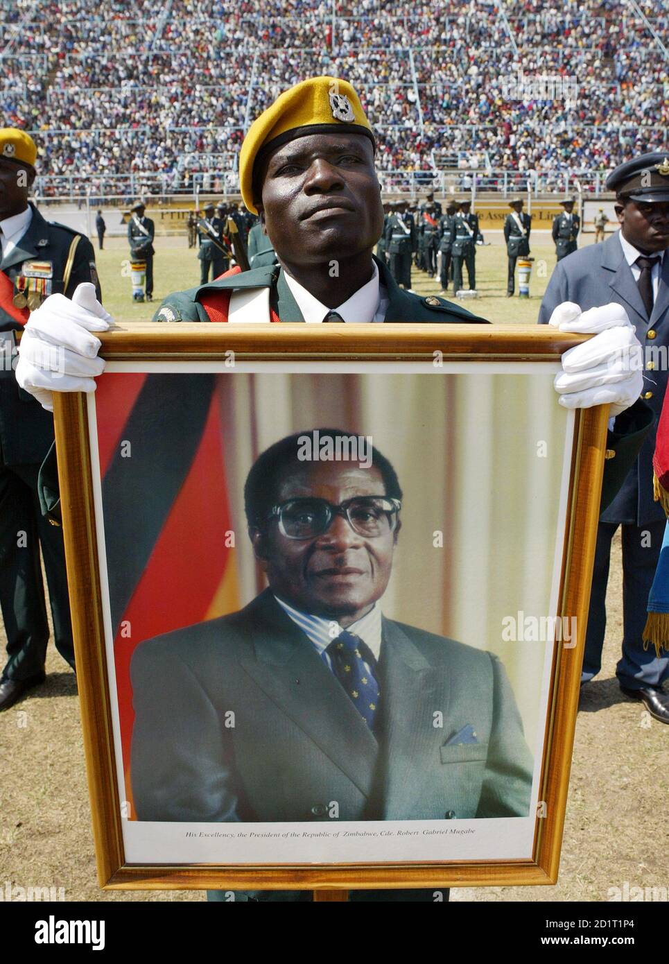 Robert mugabe portrait hi-res stock photography and images - Alamy