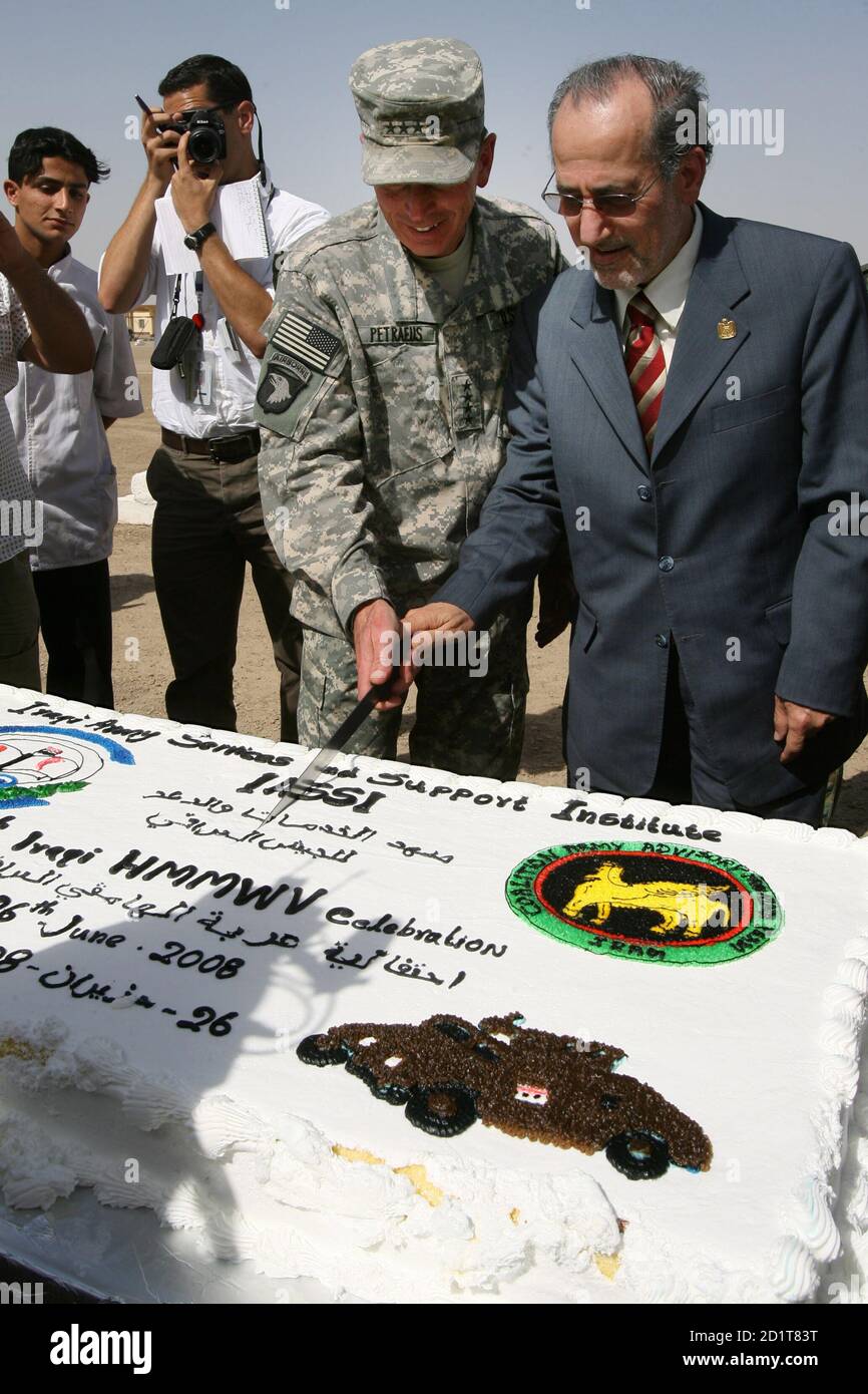 Us military in humvee's in iraq hi-res stock photography and images - Alamy
