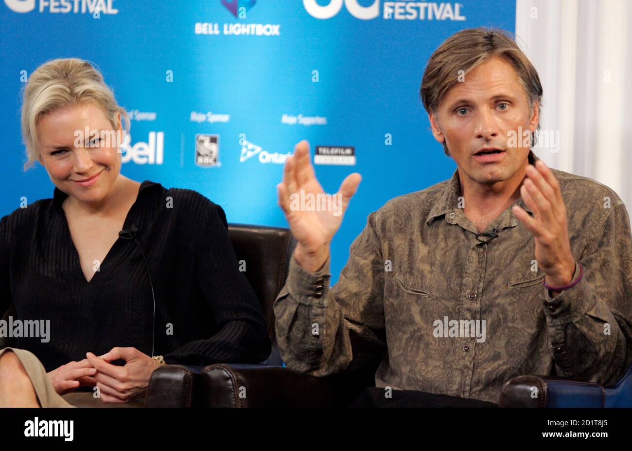 Appaloosa 2008 renee zellweger hi-res stock photography and images - Alamy