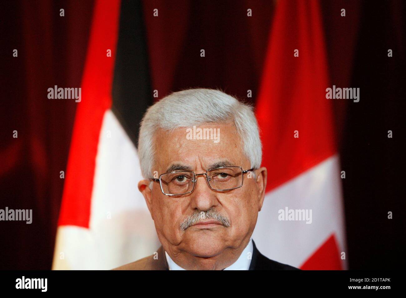 Lester b pearson building hi-res stock photography and images - Alamy