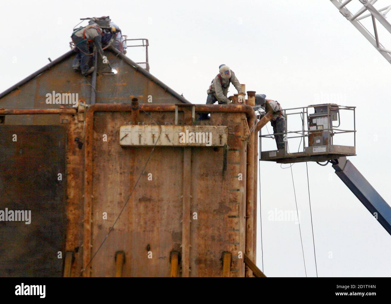 Oil spill containment system hi-res stock photography and images - Alamy