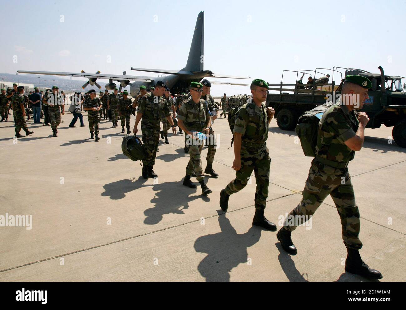 Soldiers french foreign legion in hi-res stock photography and images ...