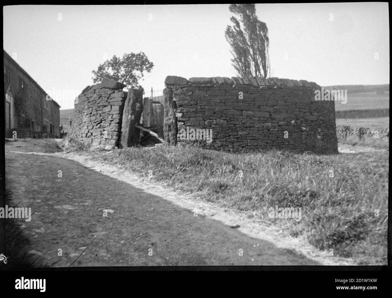The pinfold at Midgley, Halifax, West Yorkshire, UK Stock Photo - Alamy