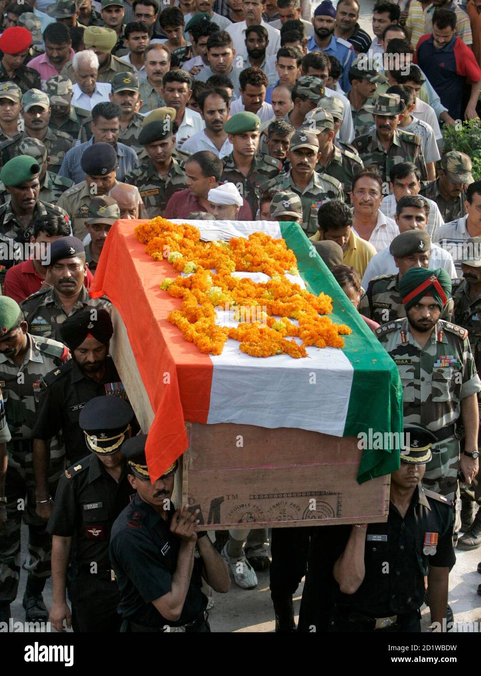 Indian Army Soldiers Carry Body High Resolution Stock Photography and ...