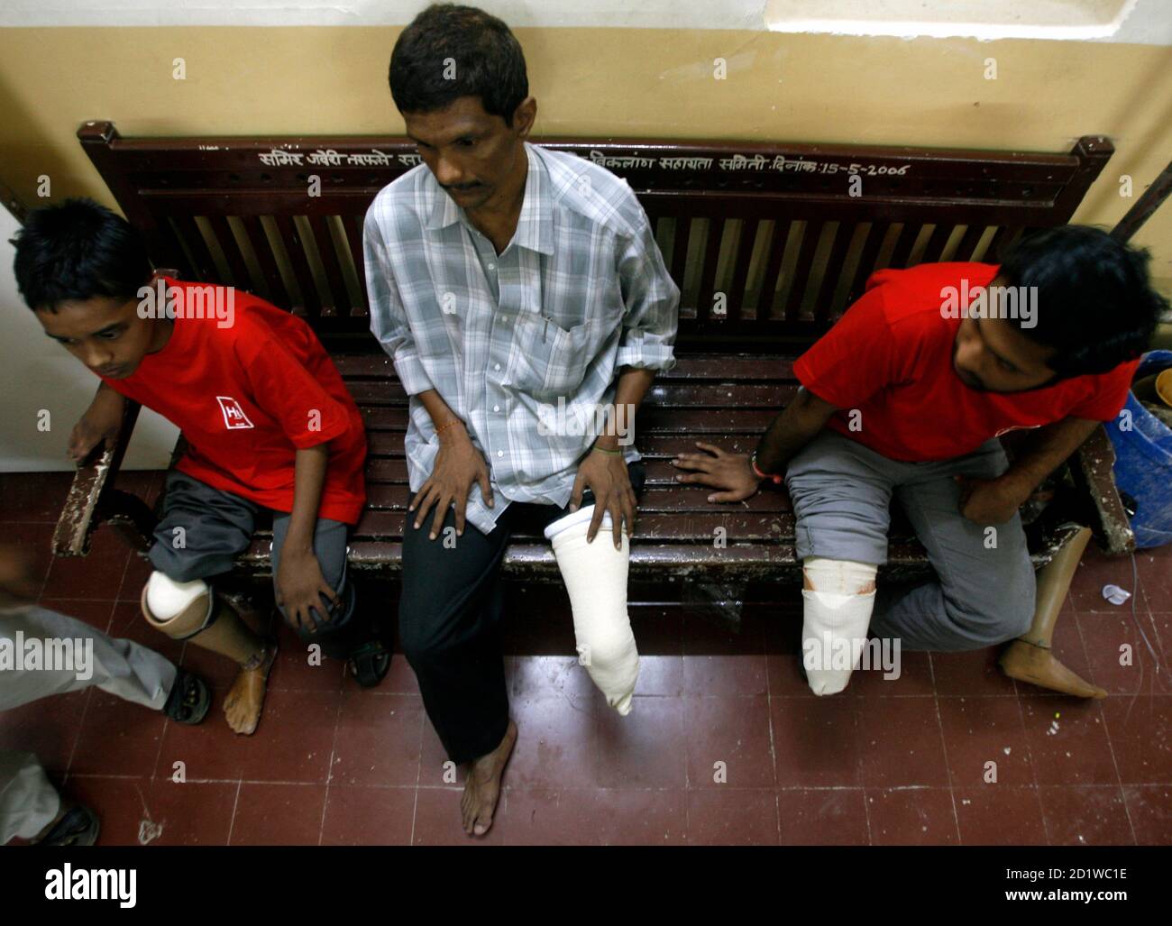 Jaipur artificial limbs hi-res stock photography and images - Alamy
