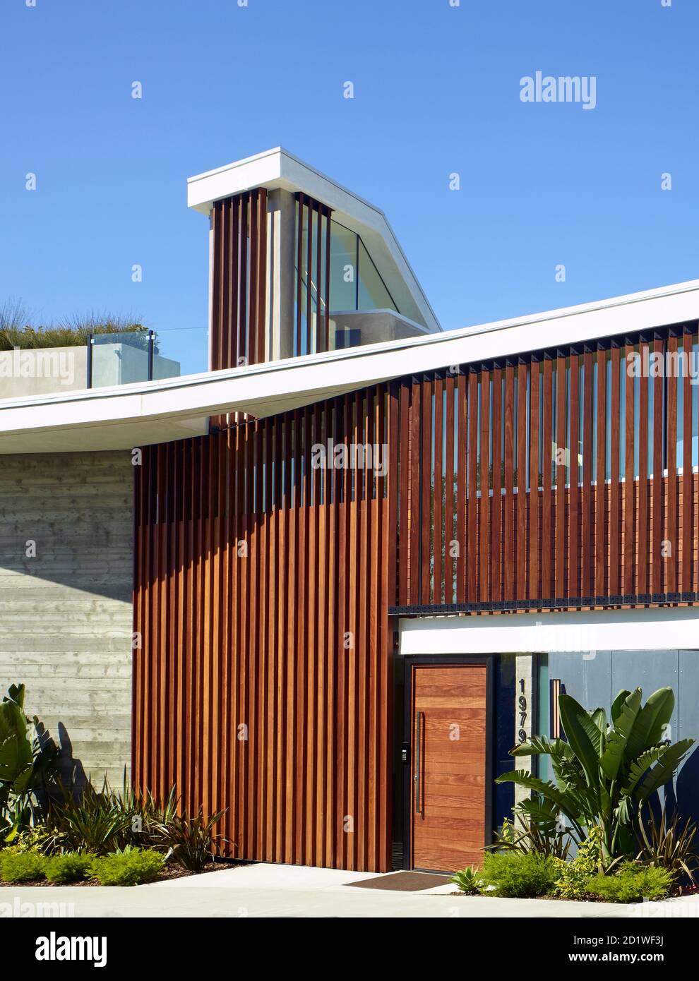 Exterior view of Stradella House, Bel Air, California, USA, completed ...