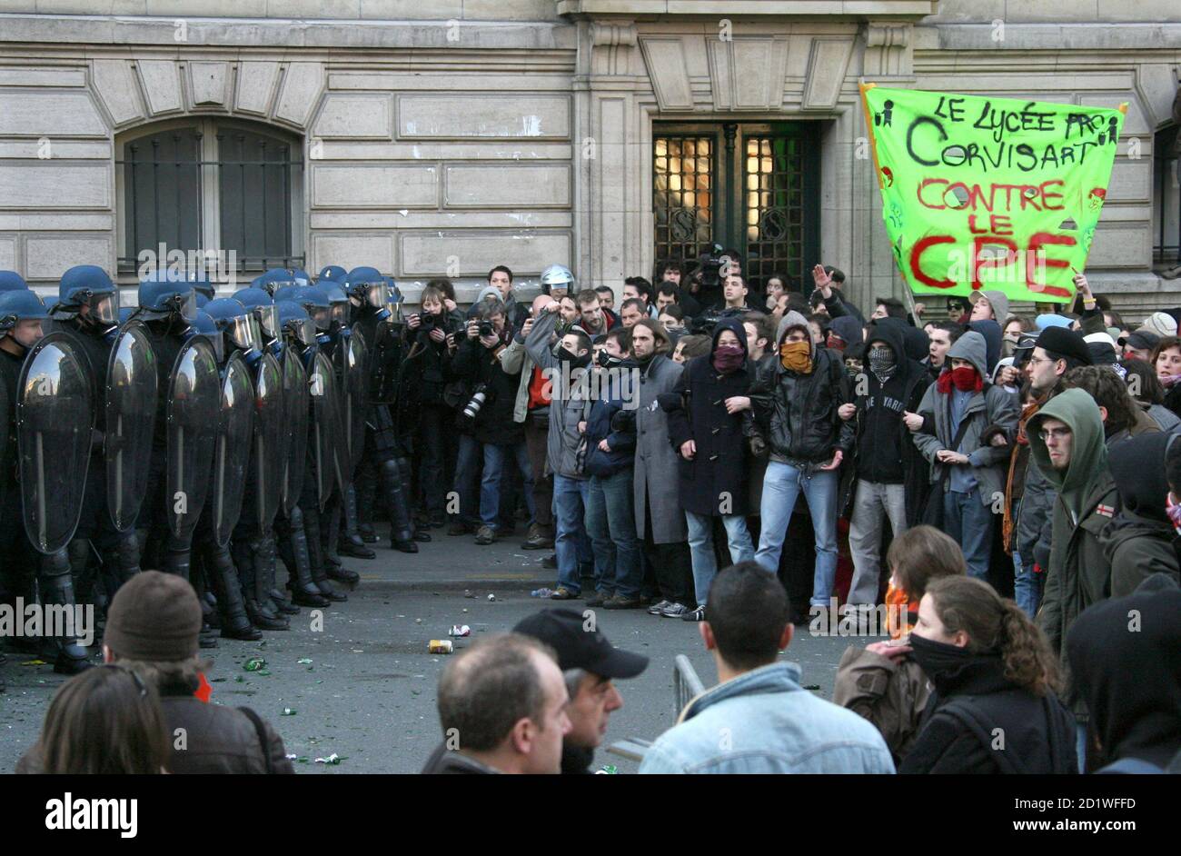 1968 paris demonstrations hi-res stock photography and images - Alamy