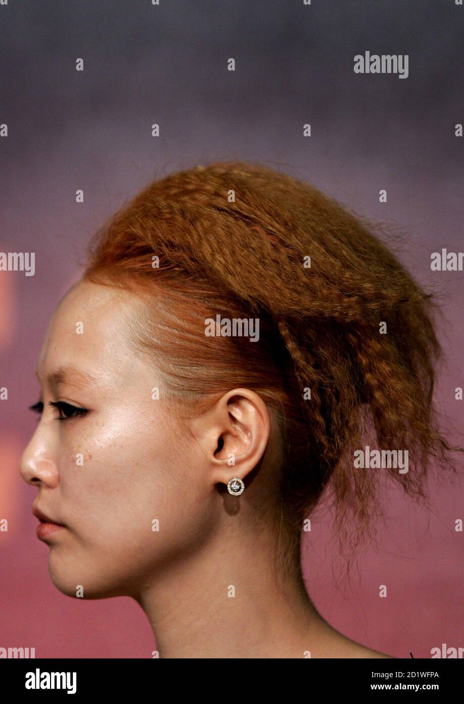 Rinko kikuchi babel 2006 hi-res stock photography and images - Alamy