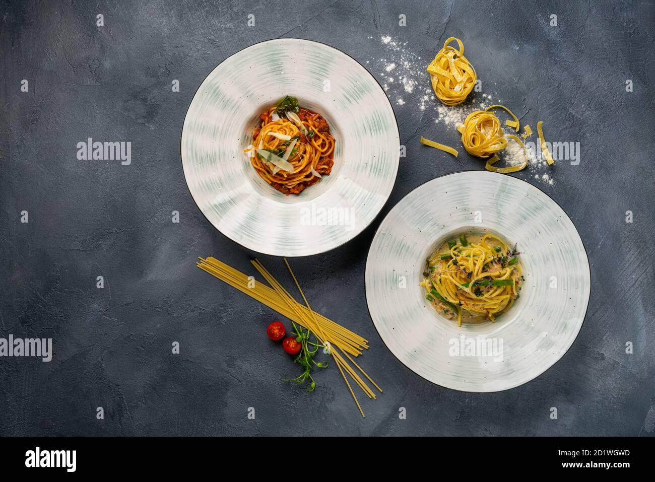 Plates of pasta hi-res stock photography and images - Alamy
