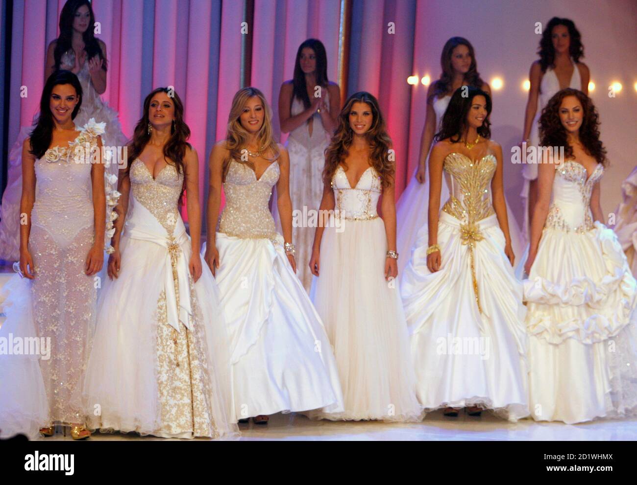 Beauty pageant contestants hi-res stock photography and images - Alamy
