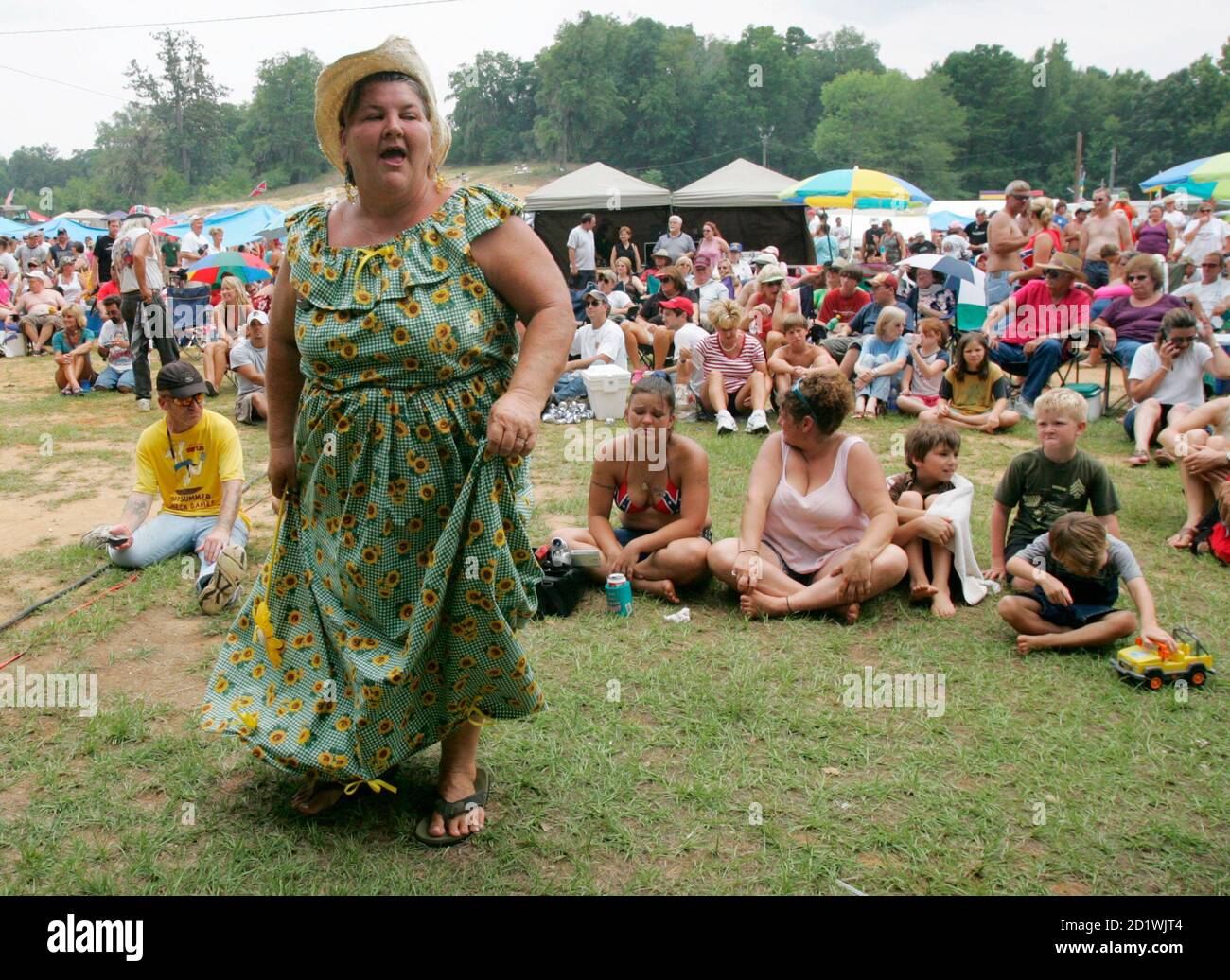 Redneck joke hi-res stock photography and images - Alamy