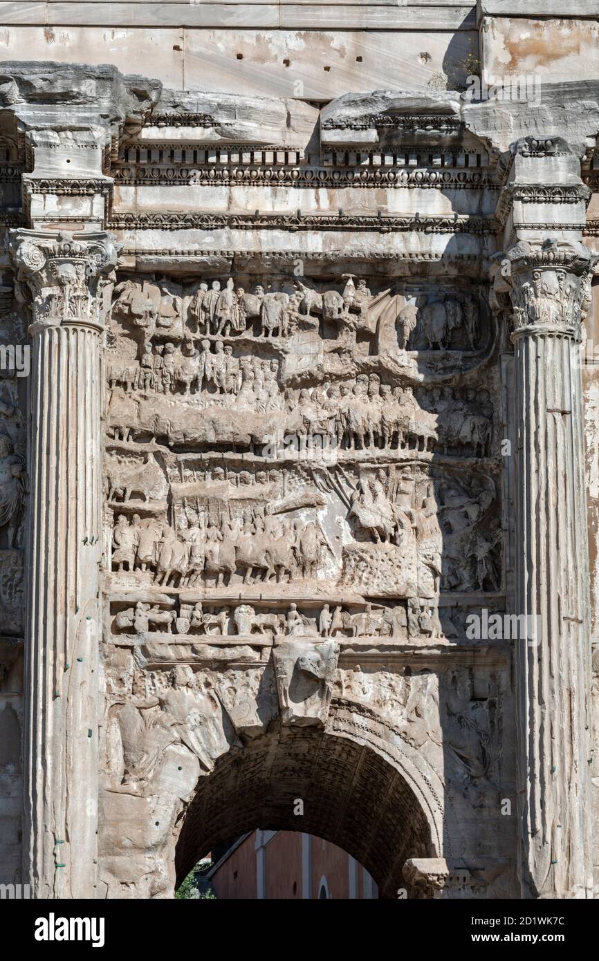 Ancient engravings hi-res stock photography and images - Alamy