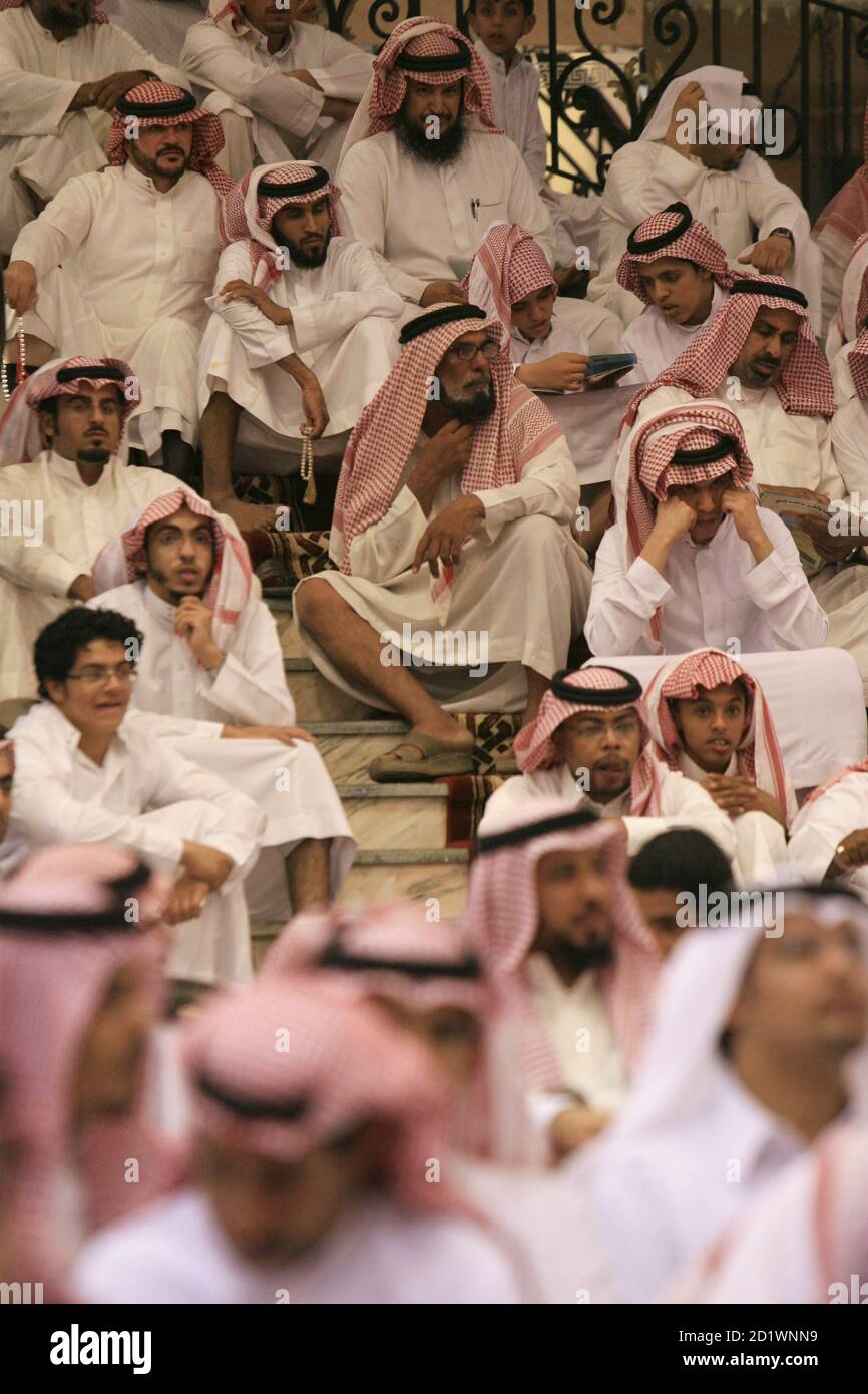 Goat crown hi-res stock photography and images - Alamy