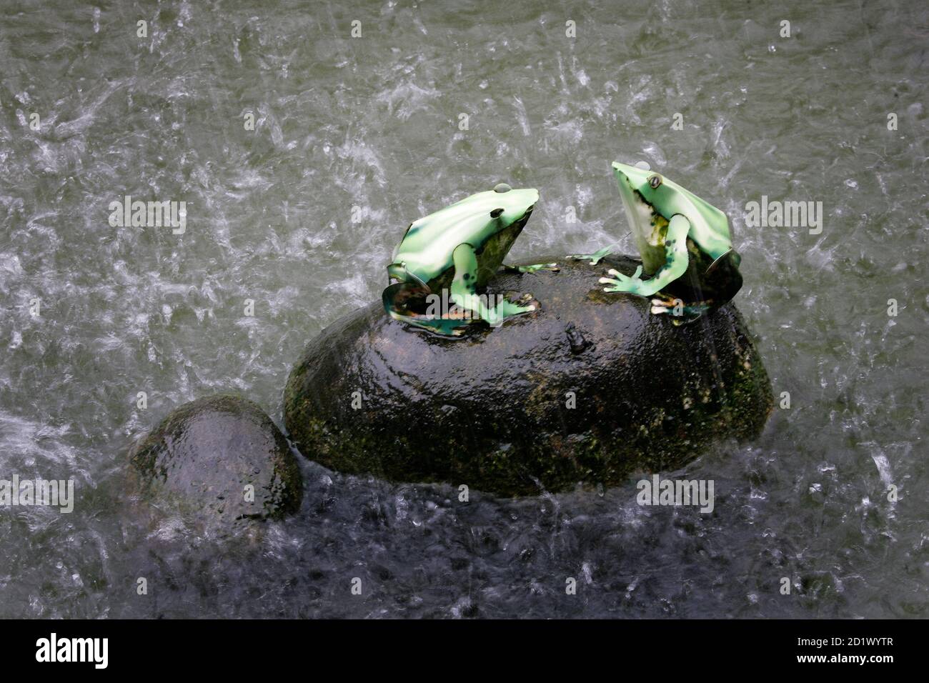 Frogs and king hi-res stock photography and images - Alamy