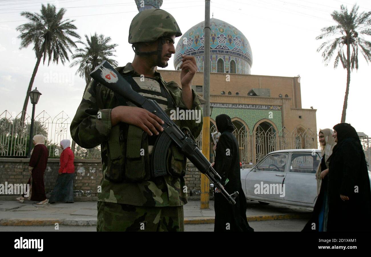 Al shaheed baghdad hi-res stock photography and images - Alamy