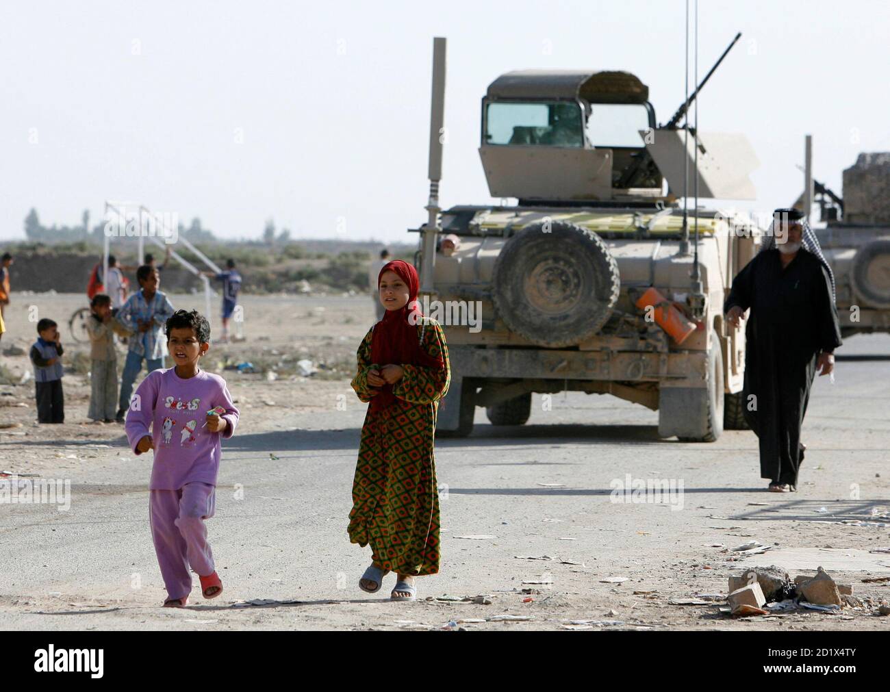 Military vehicles iraq hi-res stock photography and images - Alamy