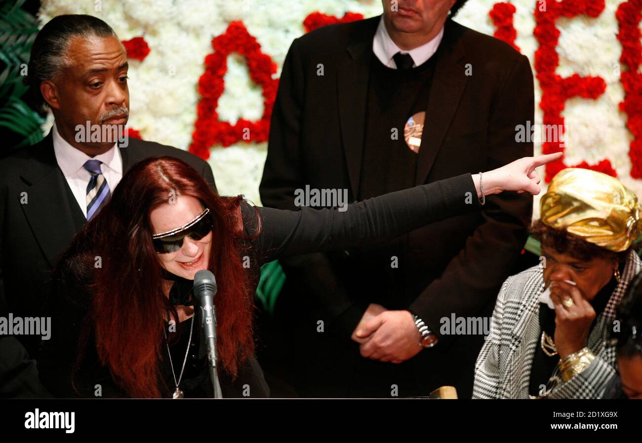 Tomi rae brown hi-res stock photography and images - Alamy